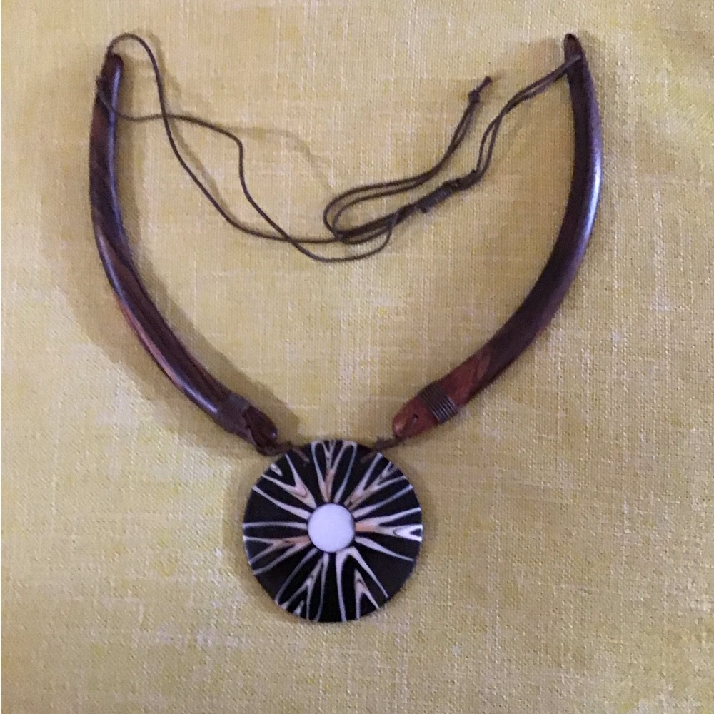 How To Describe This? Neckpiece Is Wood With Native D… - Gem